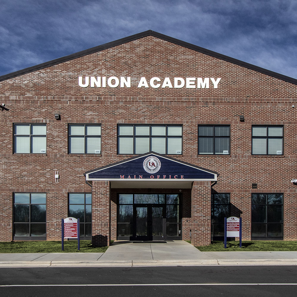 union academy_entry exterior_post – WGM Design